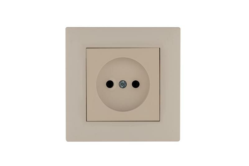 Розетка 1-м Karea RIZZ без заземл. крем Makel 88010022