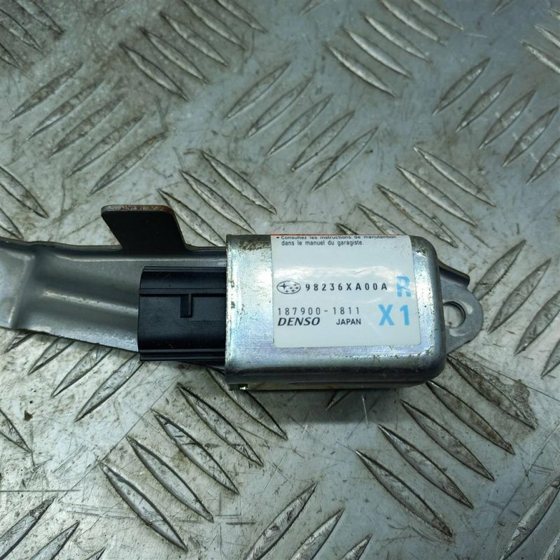 Б/У Датчик AIR BAG Subaru Tribeca / Субару Трибека 3.6 EZ36 256 Л.С. 2007