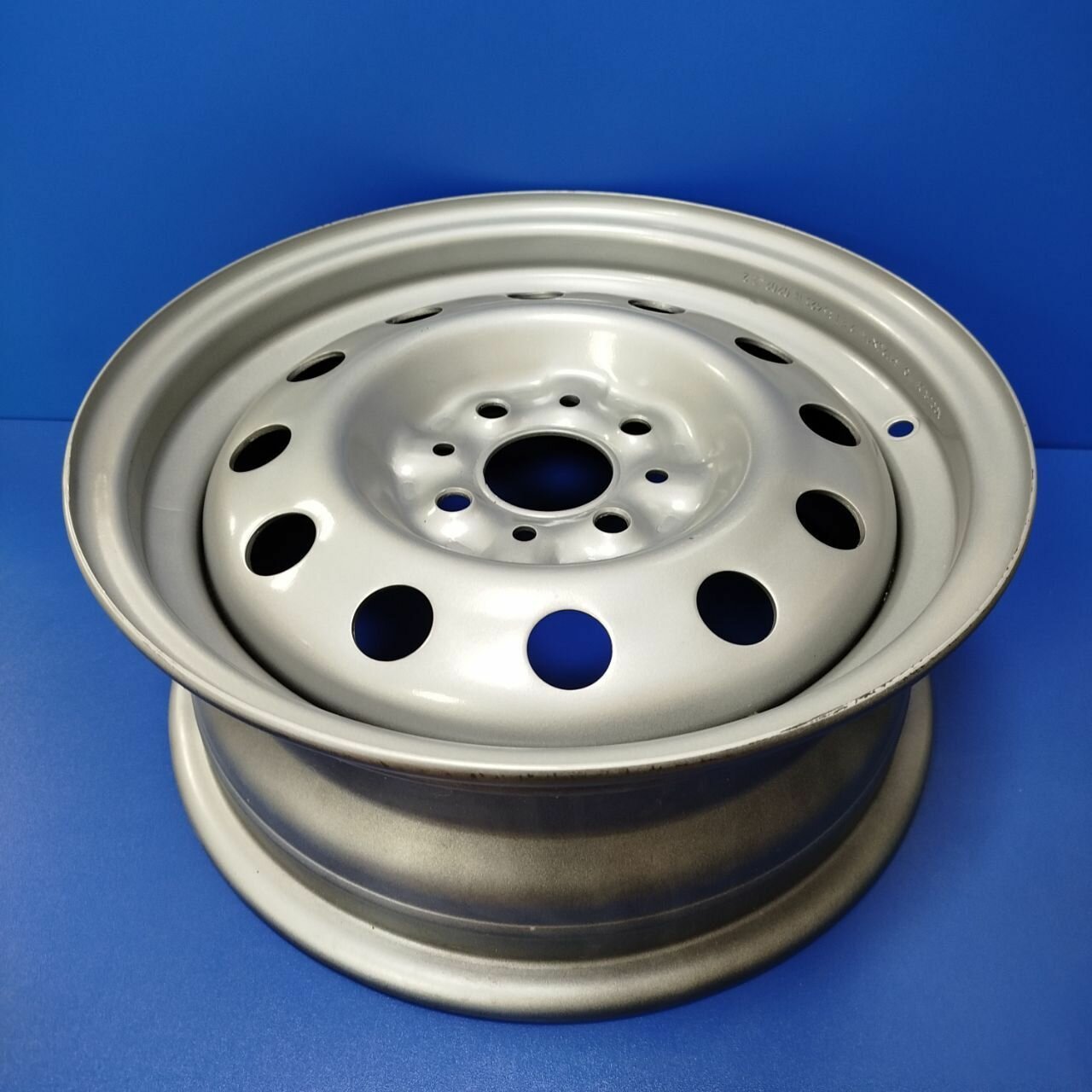 Диск колесный "ВАЗ" для а/м Приора 14", широкий (5 1/2") серебристый (2170-3101015-02)