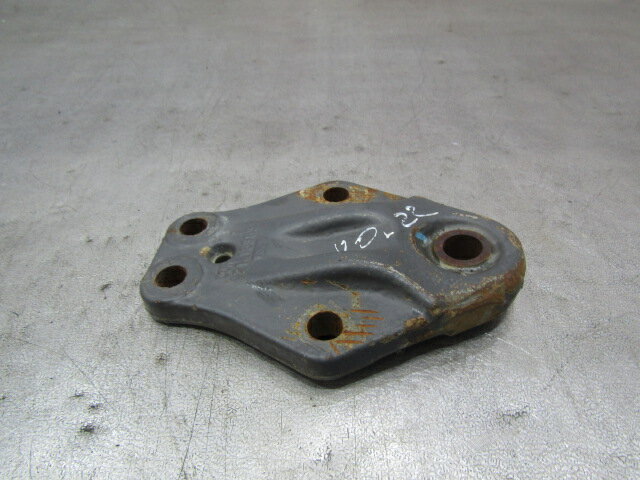 Кронштейн стойки стабилизатора передней оси верхний Volvo FM, FH