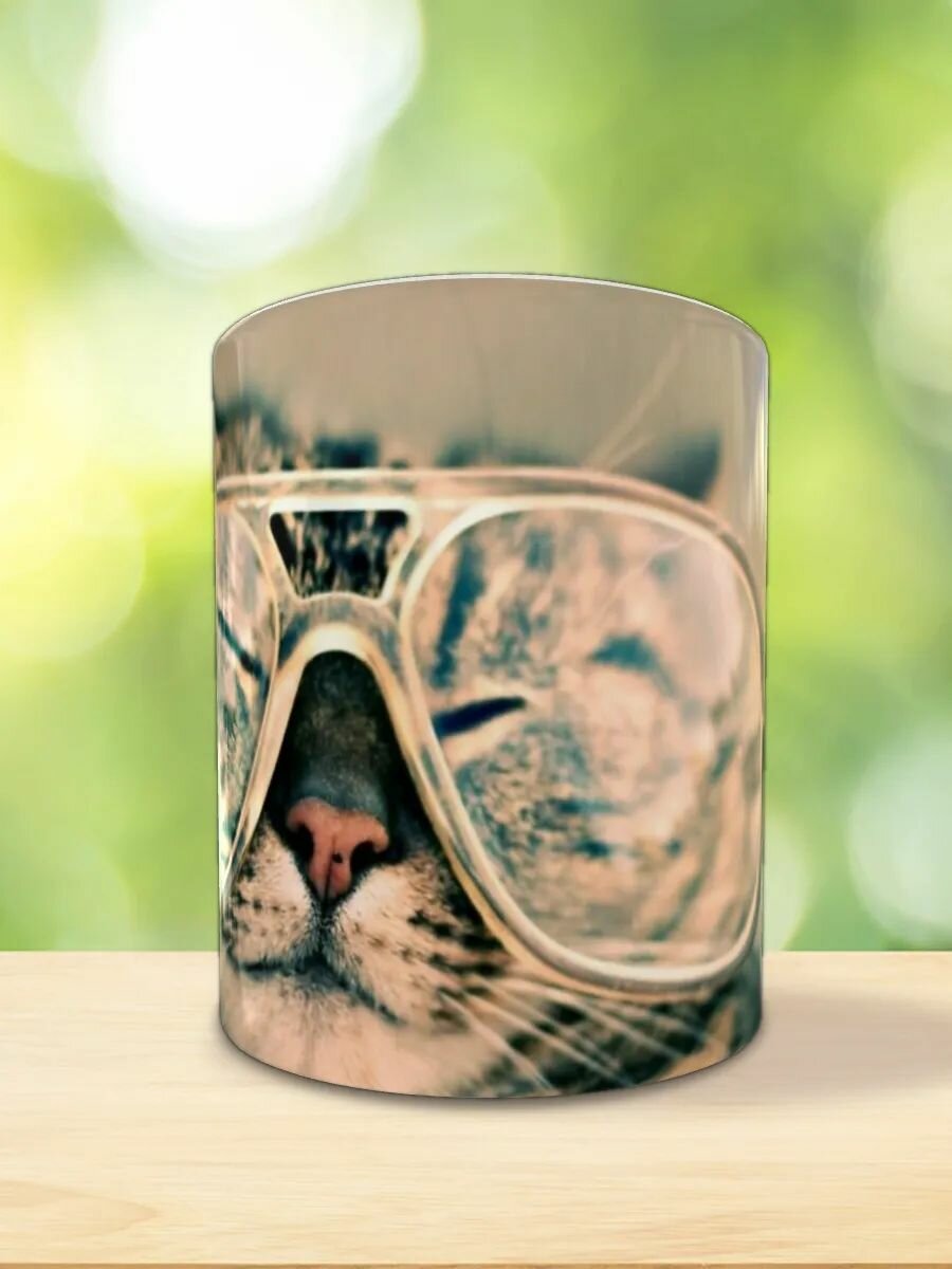 Кружка Усатый в окулярах
