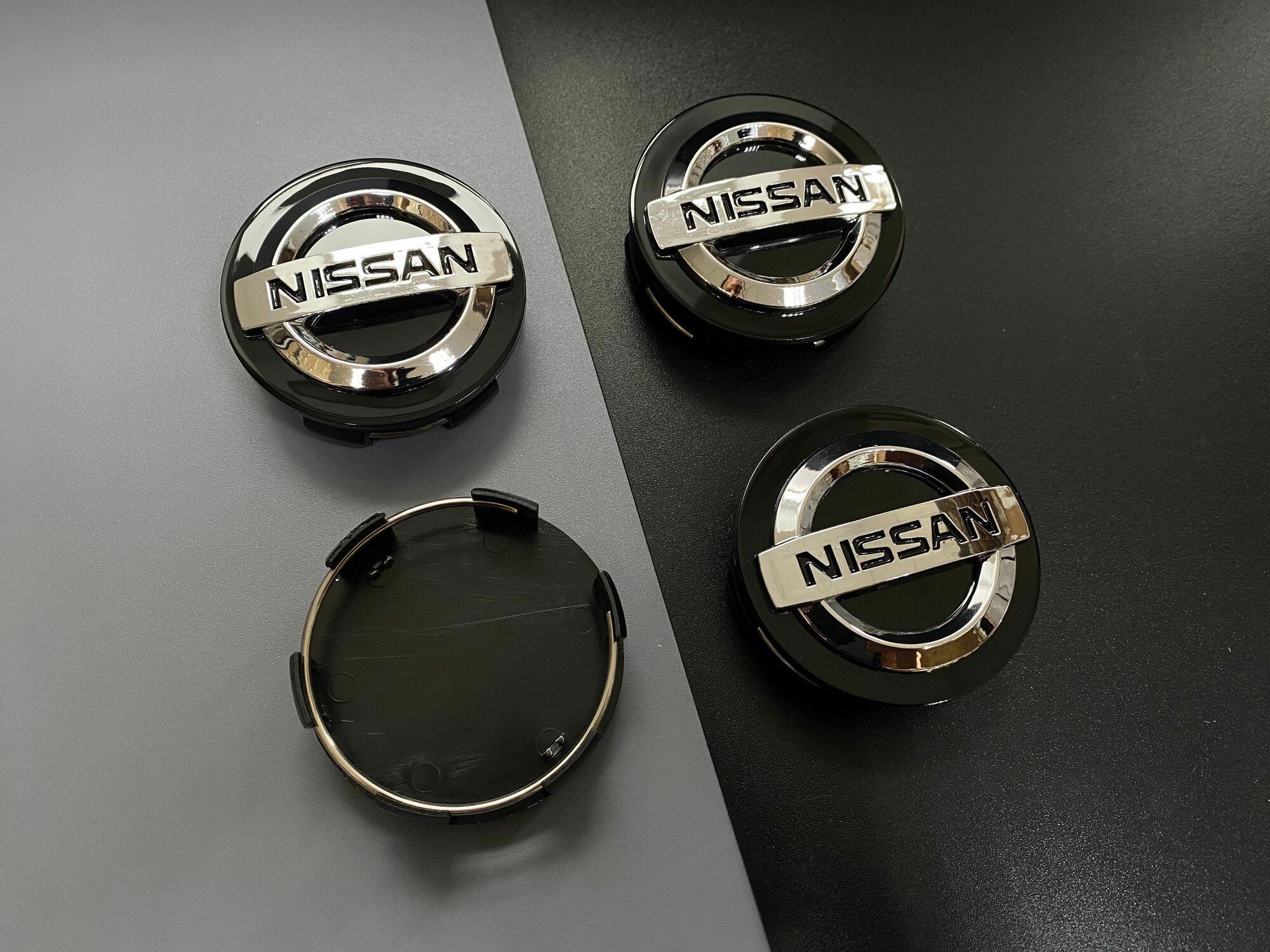 Заглушки диска Ниссан/Колпачки для диска Nissan 60 мм, черный (комплект 4 шт)