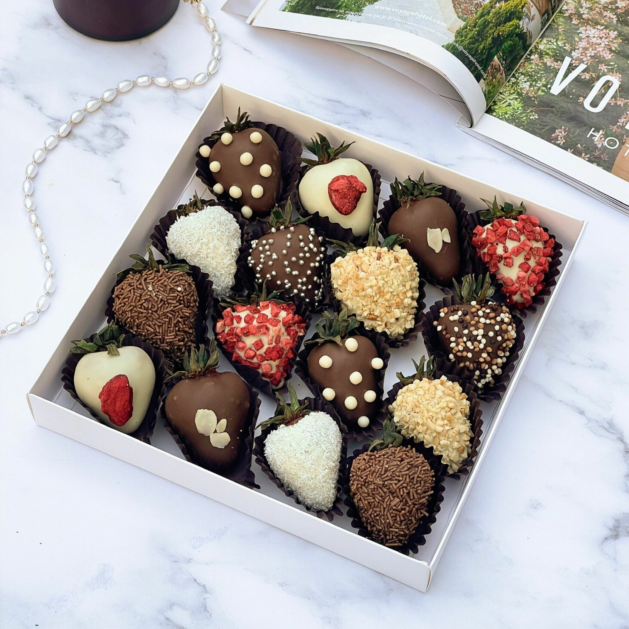 Клубника в шоколаде набор в коробке "Tasty" 16-20 шт Конфеты натуральные шоколадные