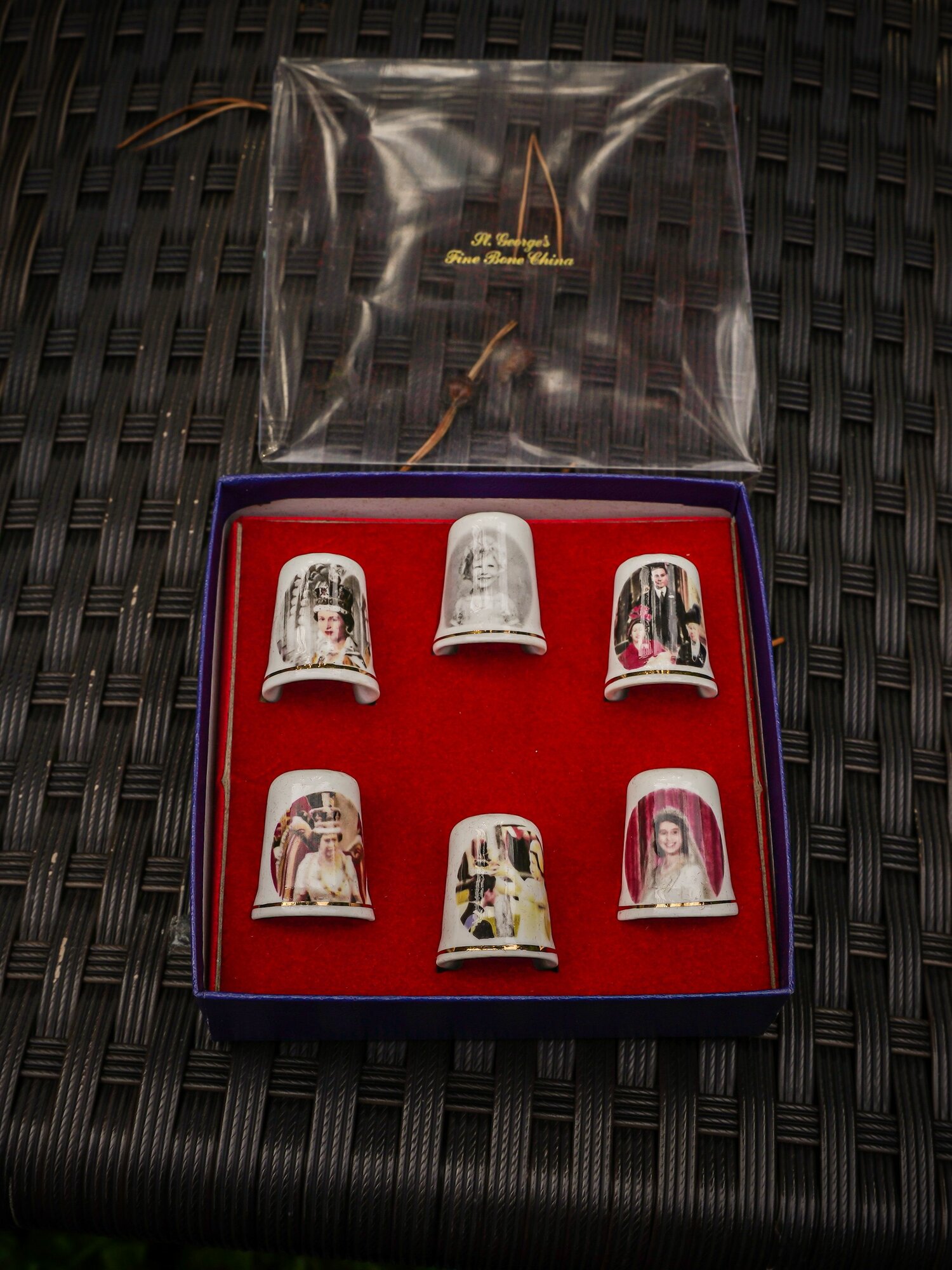 Наперстки St. George's, "Путь Елизаветы II", Англия, 1980 г.