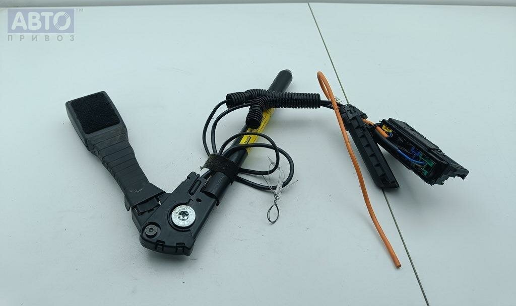 Замок двери передней левой Opel Astra H (2004-2009)