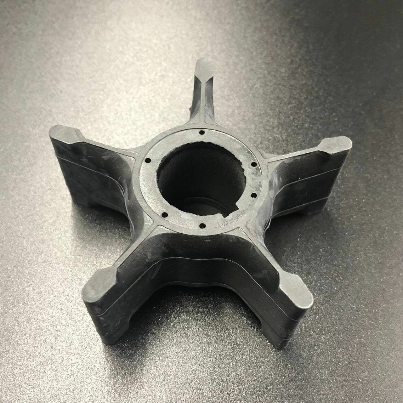 Крыльчатка помпы охлаждения Suzuki DT150-225, DF115-140 (17461-90J00) (Omax), ОЕМ 17461-90J01