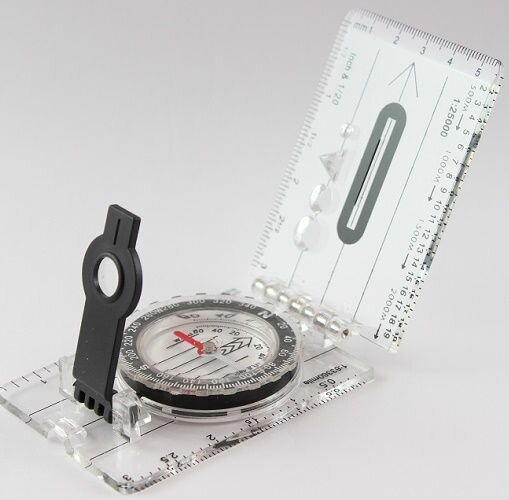 Компас планшетный "следопыт", жидкостный с визиром и линейкой/144/