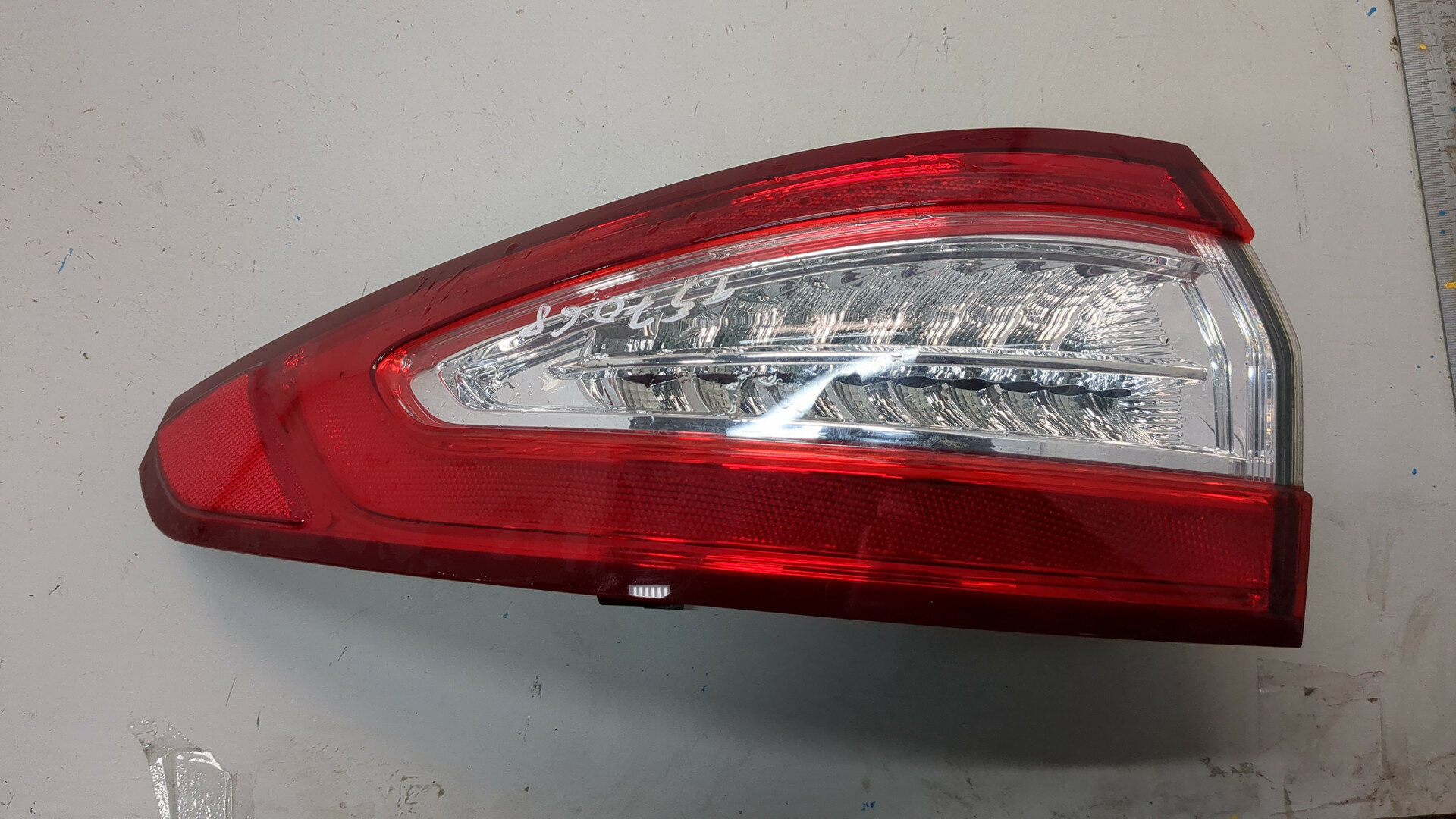 Фонарь (задний) левый Ford Mondeo 5 Б/У