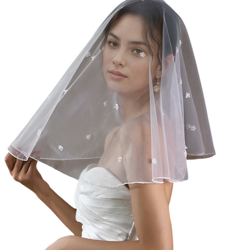 Белый свадебный фатин с бисером и цветами, Белый