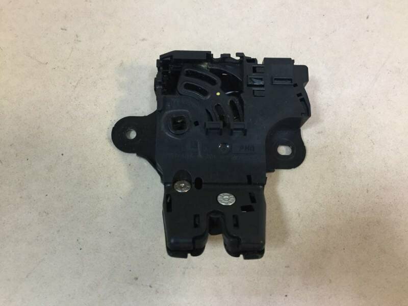 Замок багажника Chevrolet Aveo T300 2011