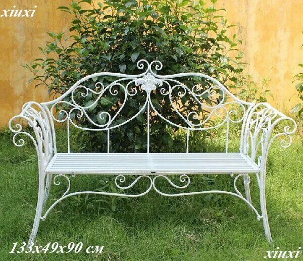Садовое кресло в викторианском стиле (кованый металл, белое)