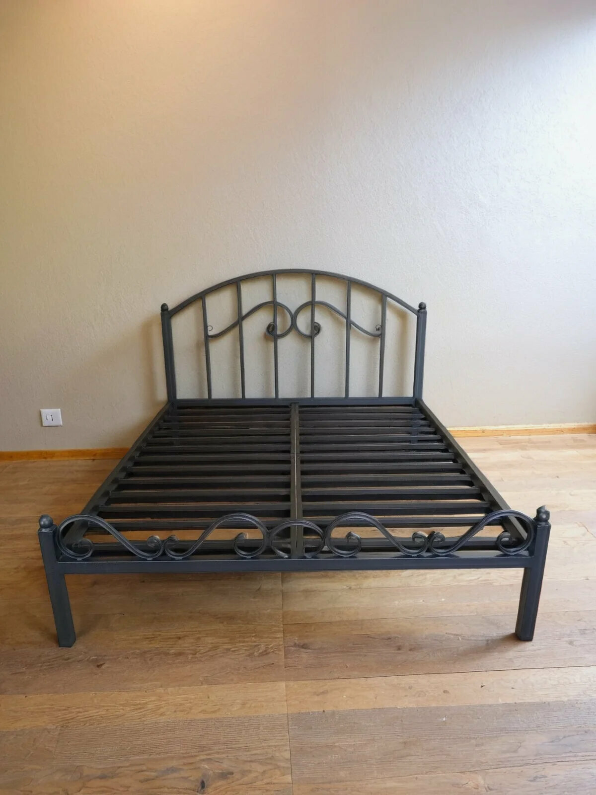 Кровать Loft Mebel Ариэль-2, кованая, двуспальная, черное муар, 180см x 200см