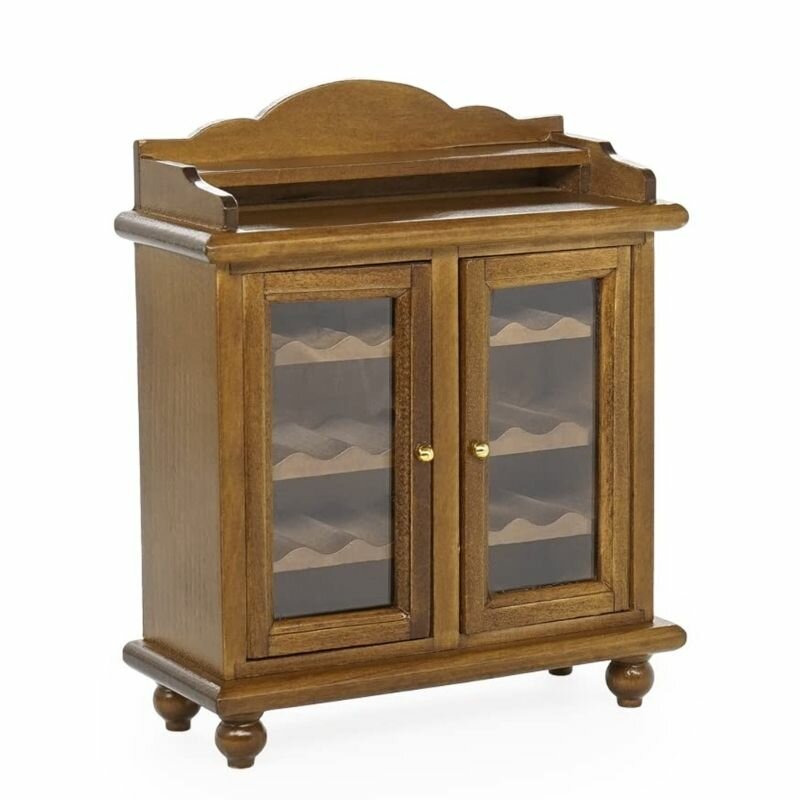 Миниатюрный деревянный винный шкаф