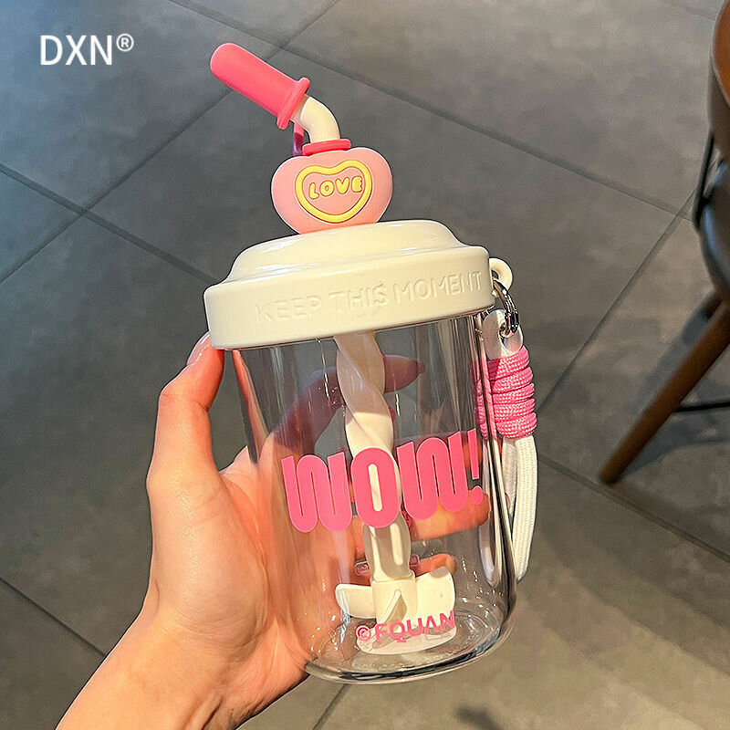 Стакан для воды с соломинкой для женщин, высококачественный летний офисный портативный стакан для смешивания кофе 2024 года, новый пластиковый стакан для студентов