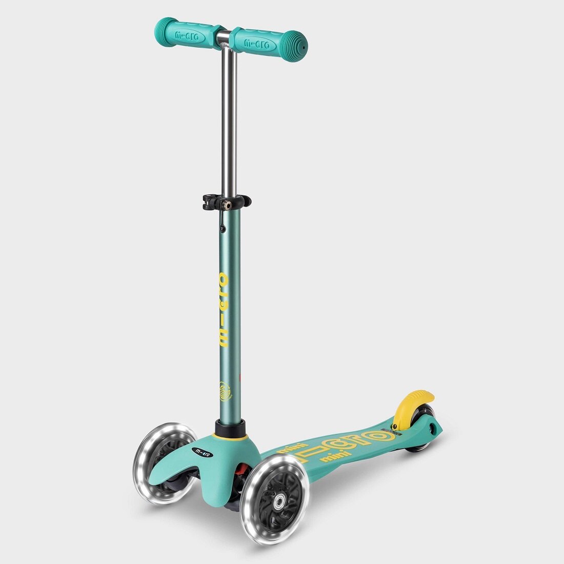 Трёхколесный самокат Micro Mini Deluxe Eco LED, для детей от 2-х лет, Мятный