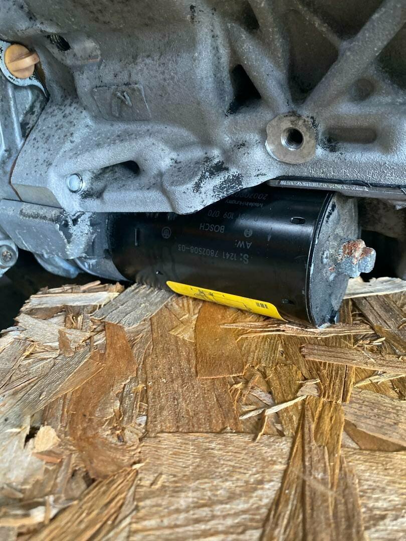 Стартер для BMW 5 E60/E61 [рестайлинг] 2.0 OEM 7802508