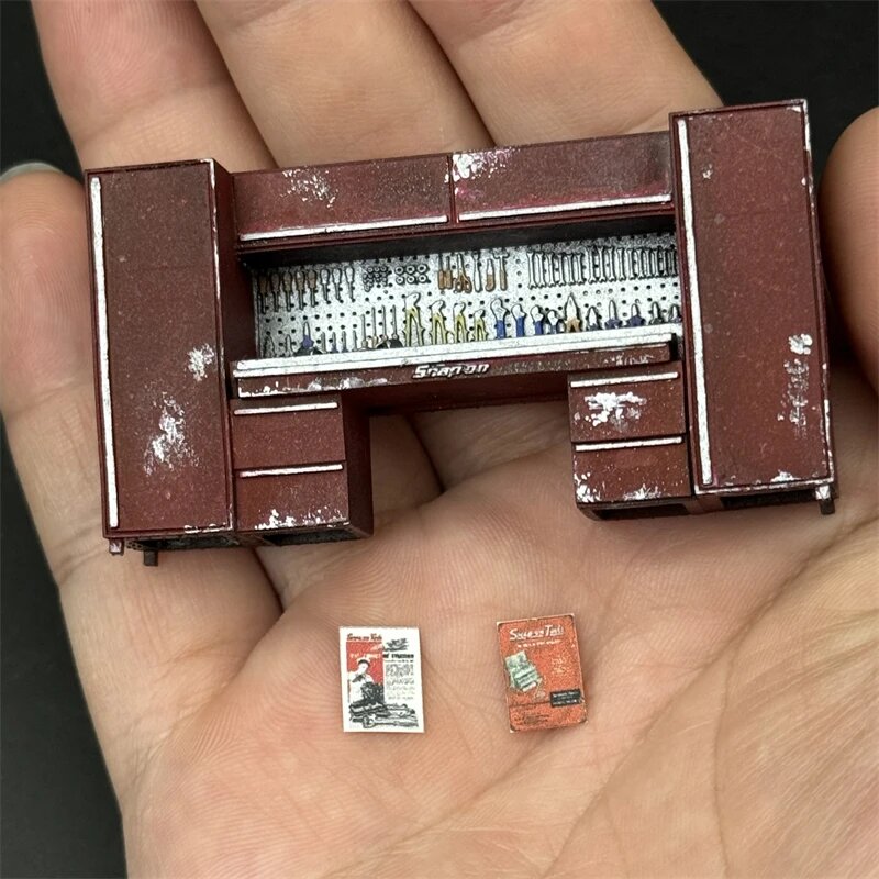 Верстак резиновый 1/64, красный