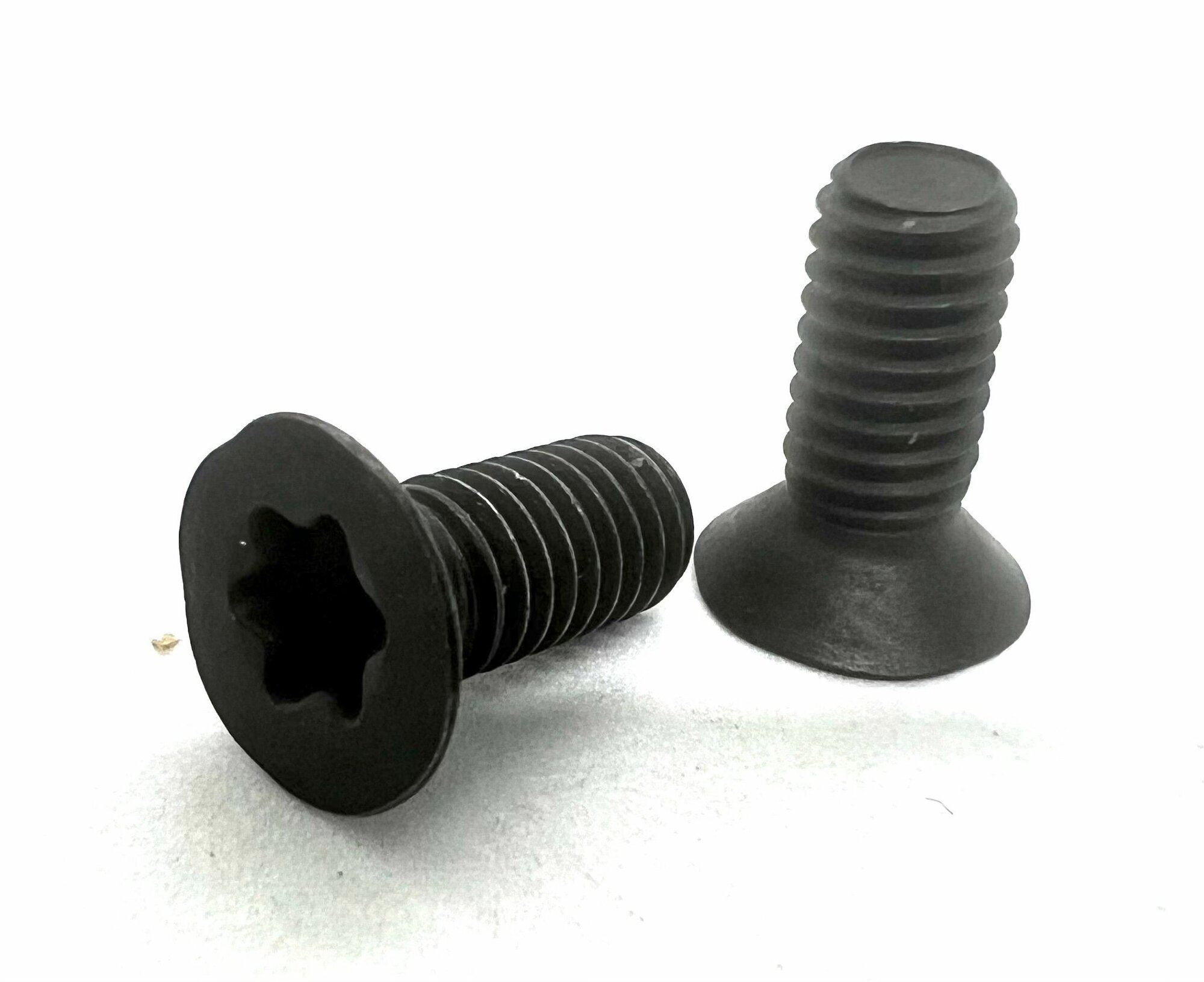 Болт (10шт) крышки передней, насоса масляного дв. Cummins ISF 2.8