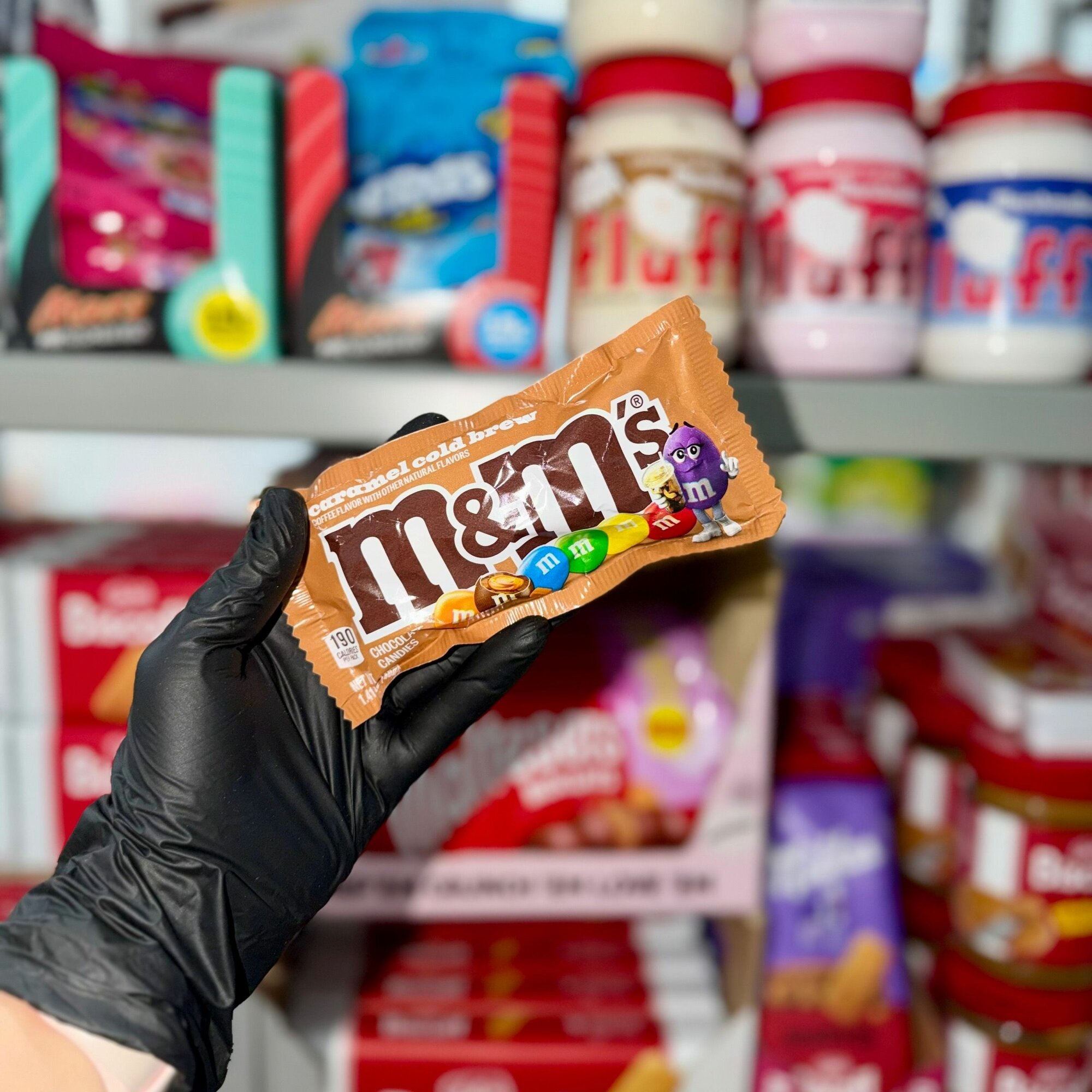 Драже M&m's Caramel Cold Brew Вкус холодный кофе с карамелью 40 гр.