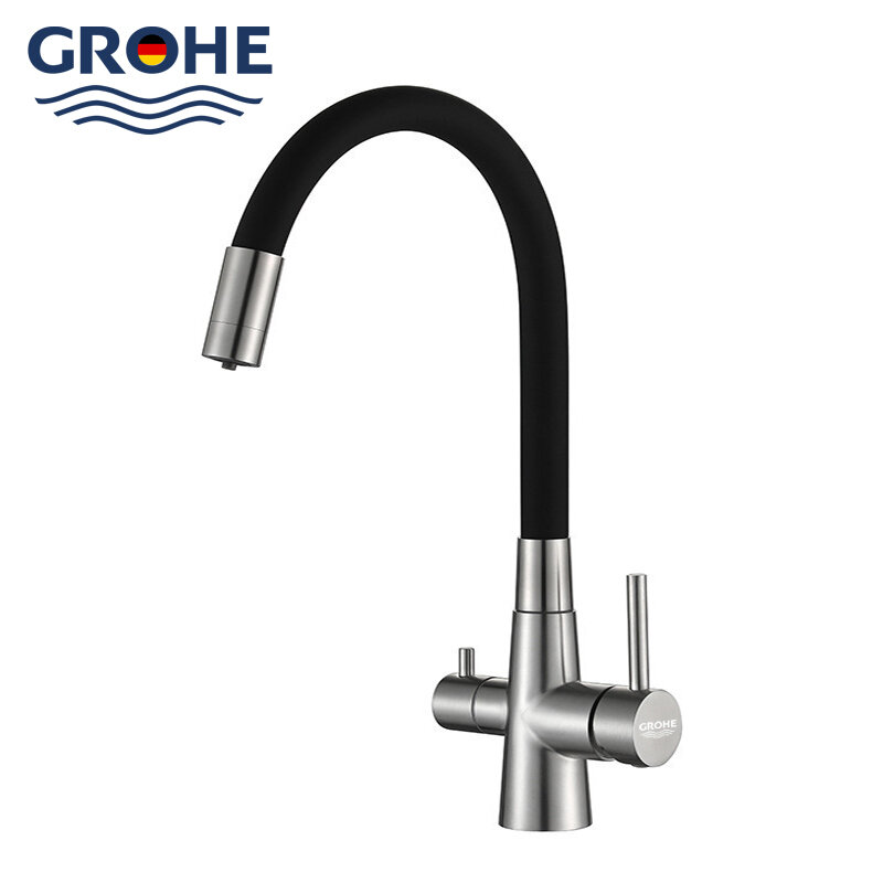 Кухонный смеситель Grohe 3-в-1 с поворотным изливом из силиконового материала.