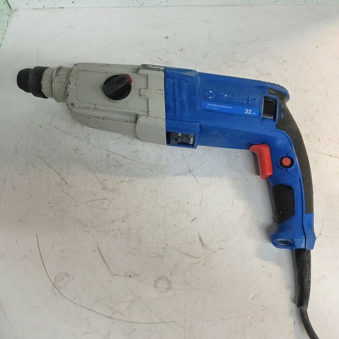 Перфоратор Зубр ЗП-32-1100 К