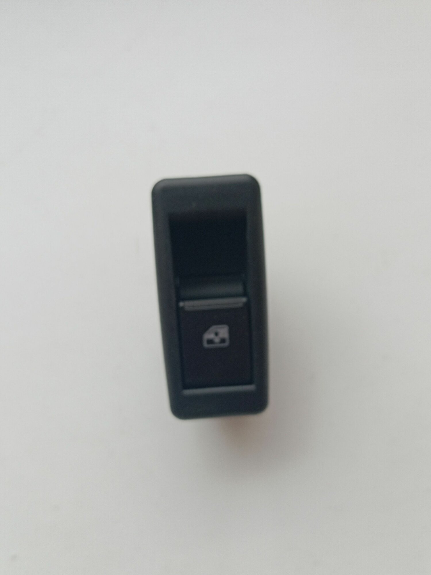 Кнопка стеклоподъемника Ваз 2190, Гранта