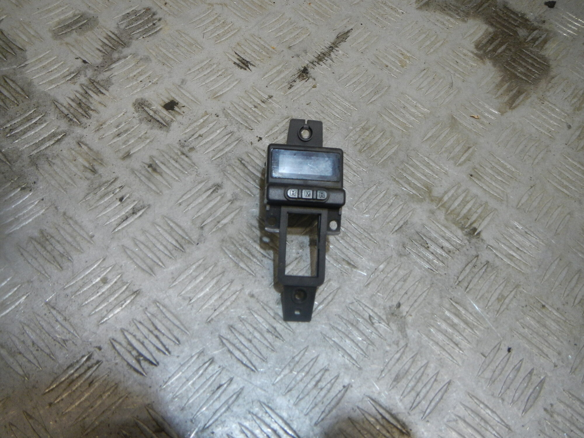 Б/У Часы, Hyundai (Хендэ)-GETZ 2 (05-11) HYUNDAI GETZ 2 (05-11) Царапины. 507849 Hyundai-KIA арт. 945201C000