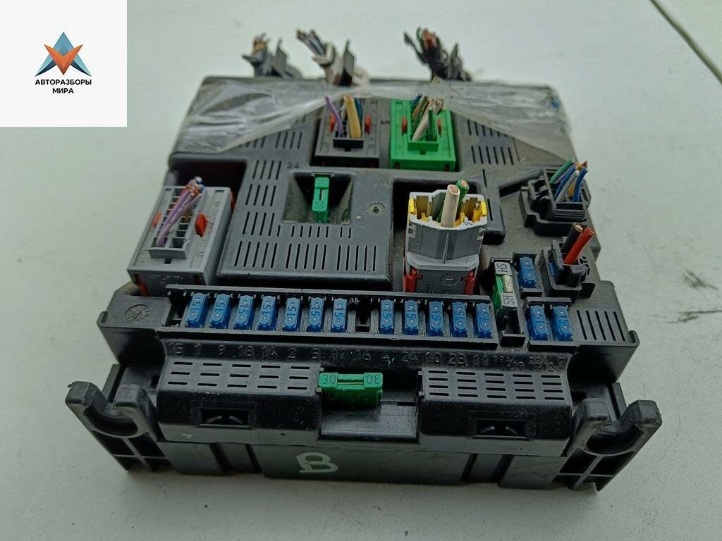 Блок предохранителей Peugeot 307 2002 9636760580