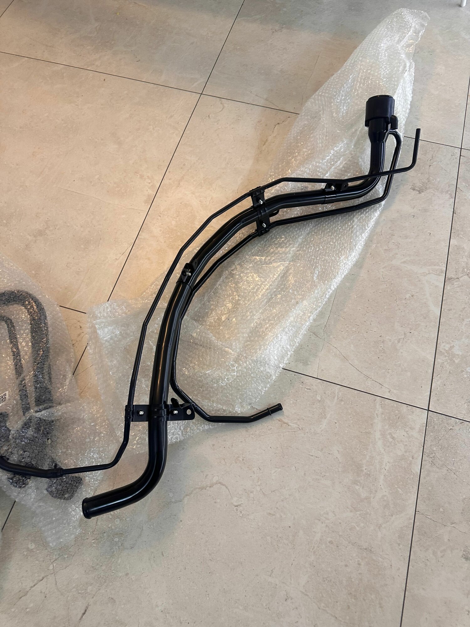 Горловина топливного бака Toyota RAV4 06