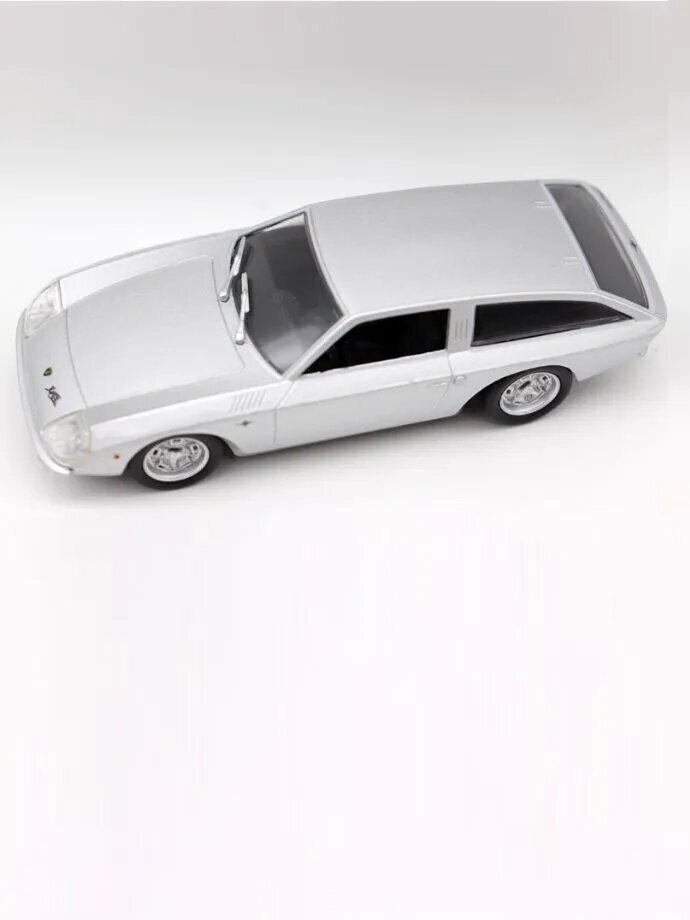Металлическая модель автомобиля 1/43 Lamborghini 4000GT Flying Star II 1966
