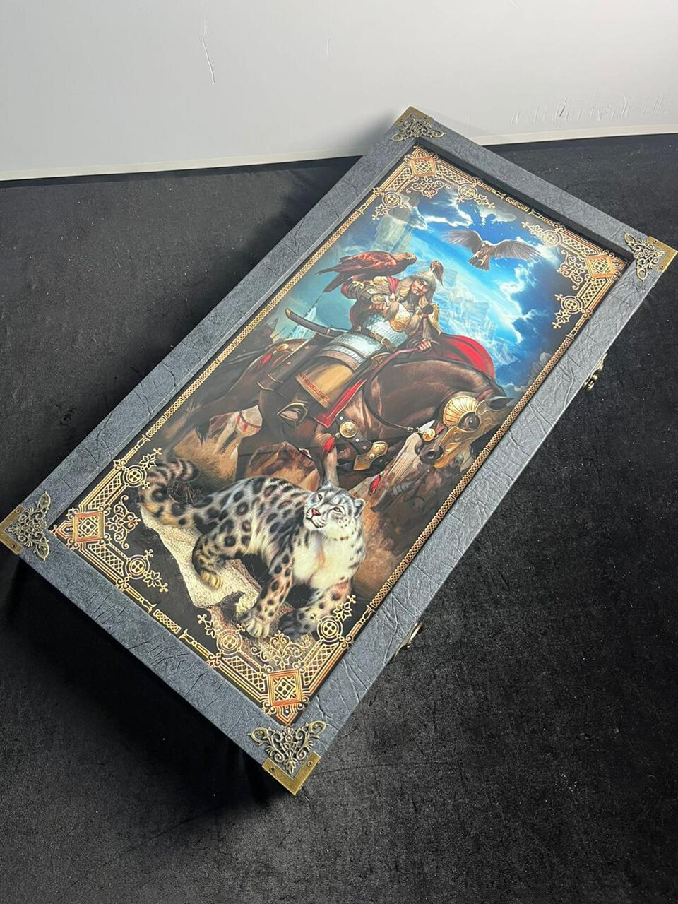 Нарды стеклянные "Чингисхан" RS, большие 60 на 60 см, из натурального дерева, игровое поле под стеклом