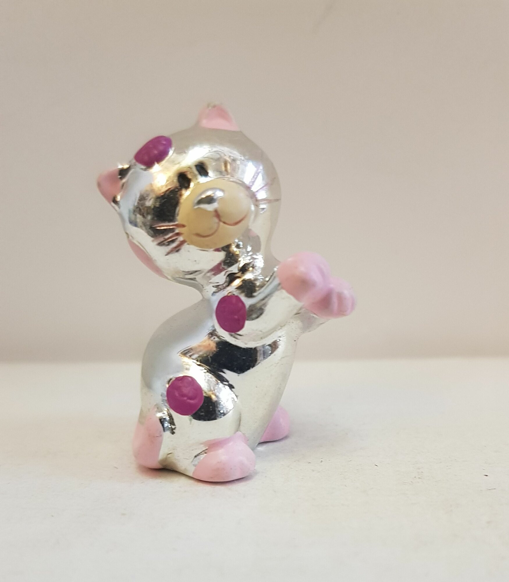 Фигурка декоративная "Кошечка" мини 3,5х3,5х1,8см, полистоун, 9975А