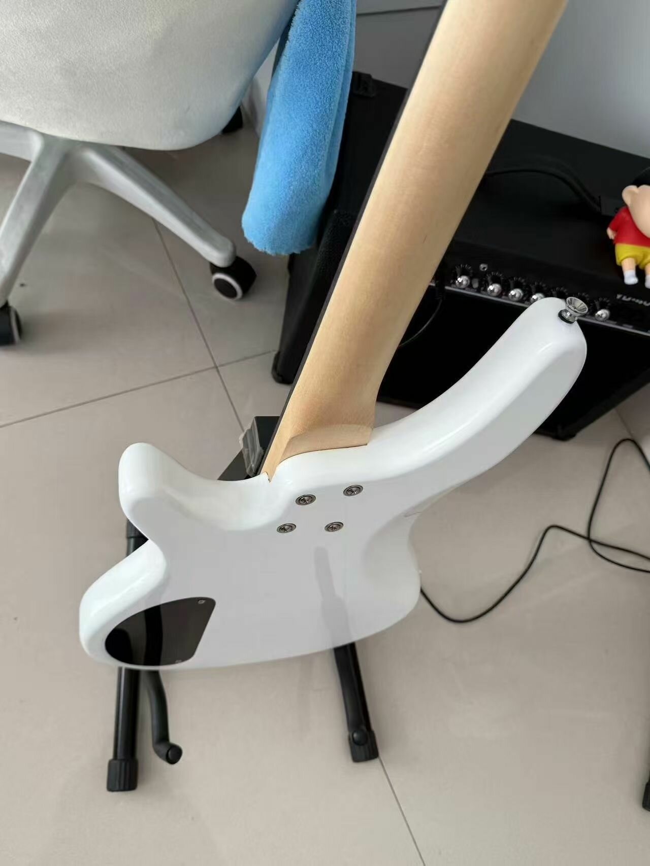 Ibanez Бас-гитара GSR200 4-струнная