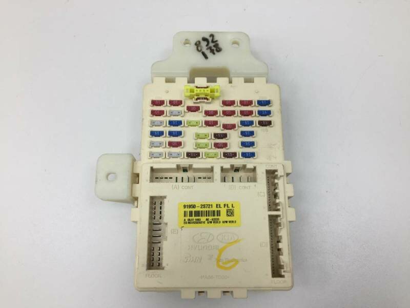 Блок предохранителей Hyundai ix35 LM 2010-2015 кат.номер: 919502S721