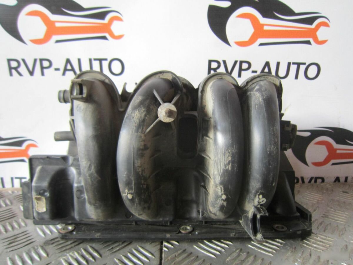 Коллектор впускной Renault Logan 1.4 1.6 2005-2014 6001548046