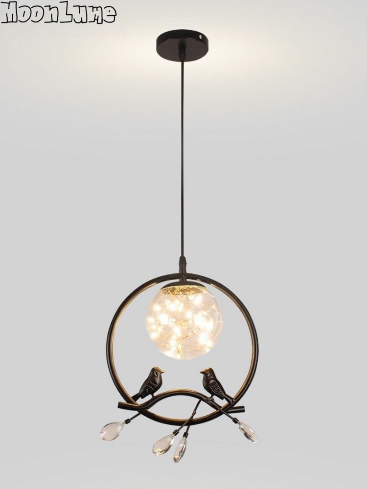 Круглая люстра с декором в виде птиц