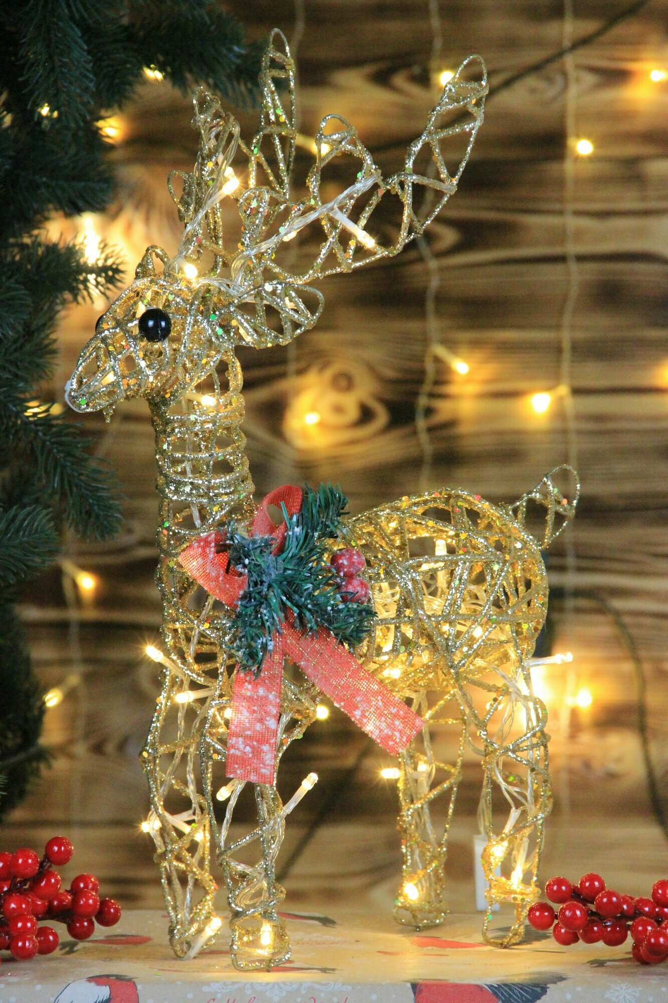 Новогоднее украшение Олень из проволоки светодиодный, 30см, золотой