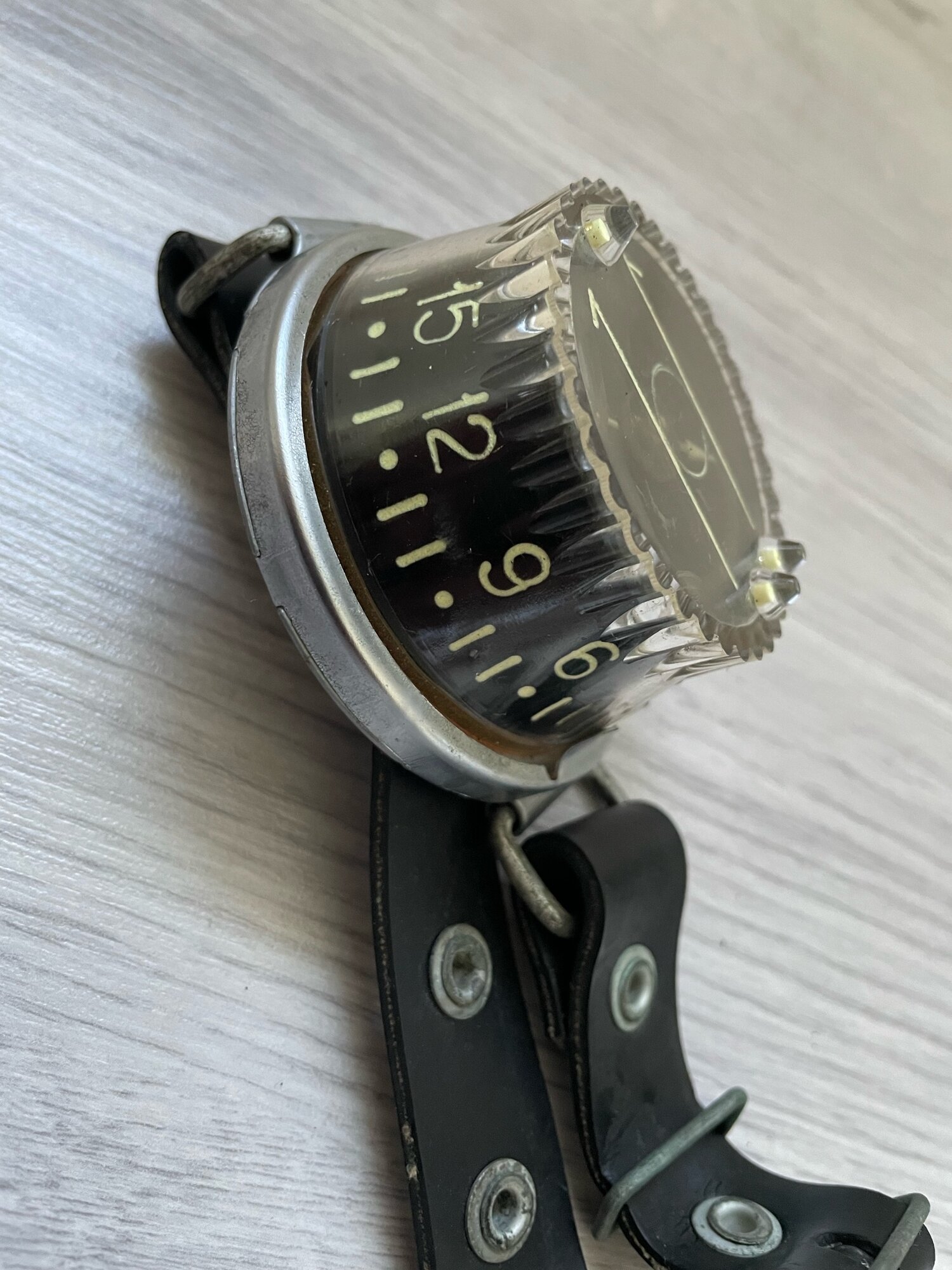 Компас наручный морской КНМ СССР