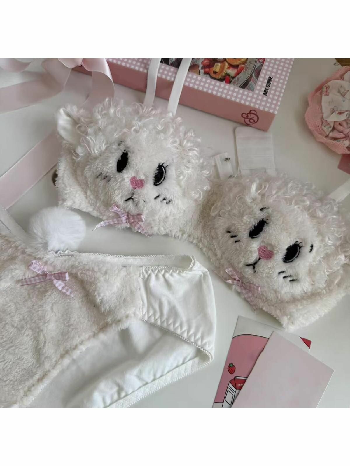 Женский комплект белья с овечкой