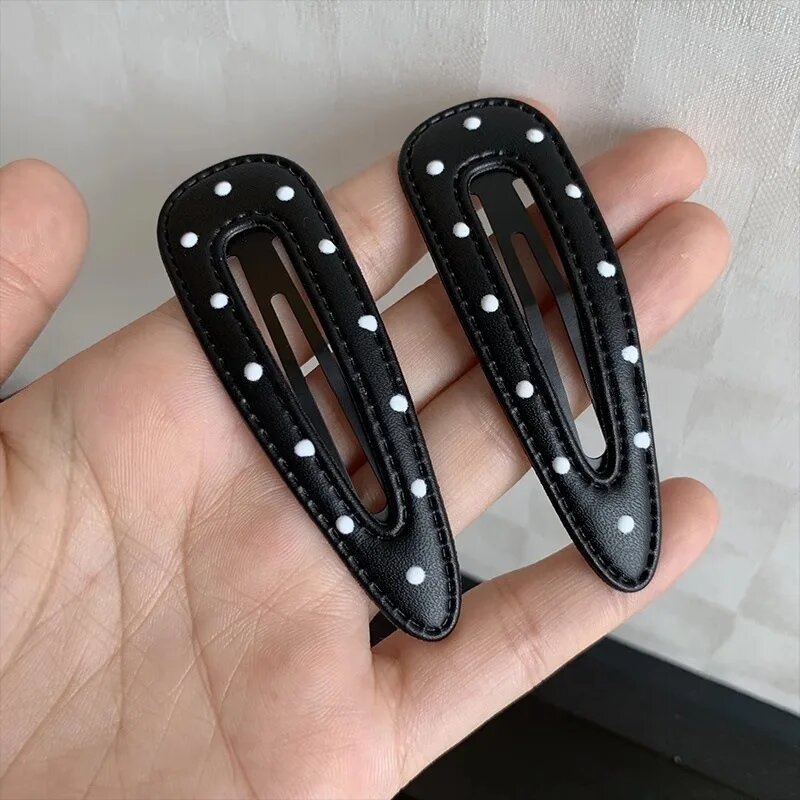 Черно-белые кожаные заколки BB 2 шт. B