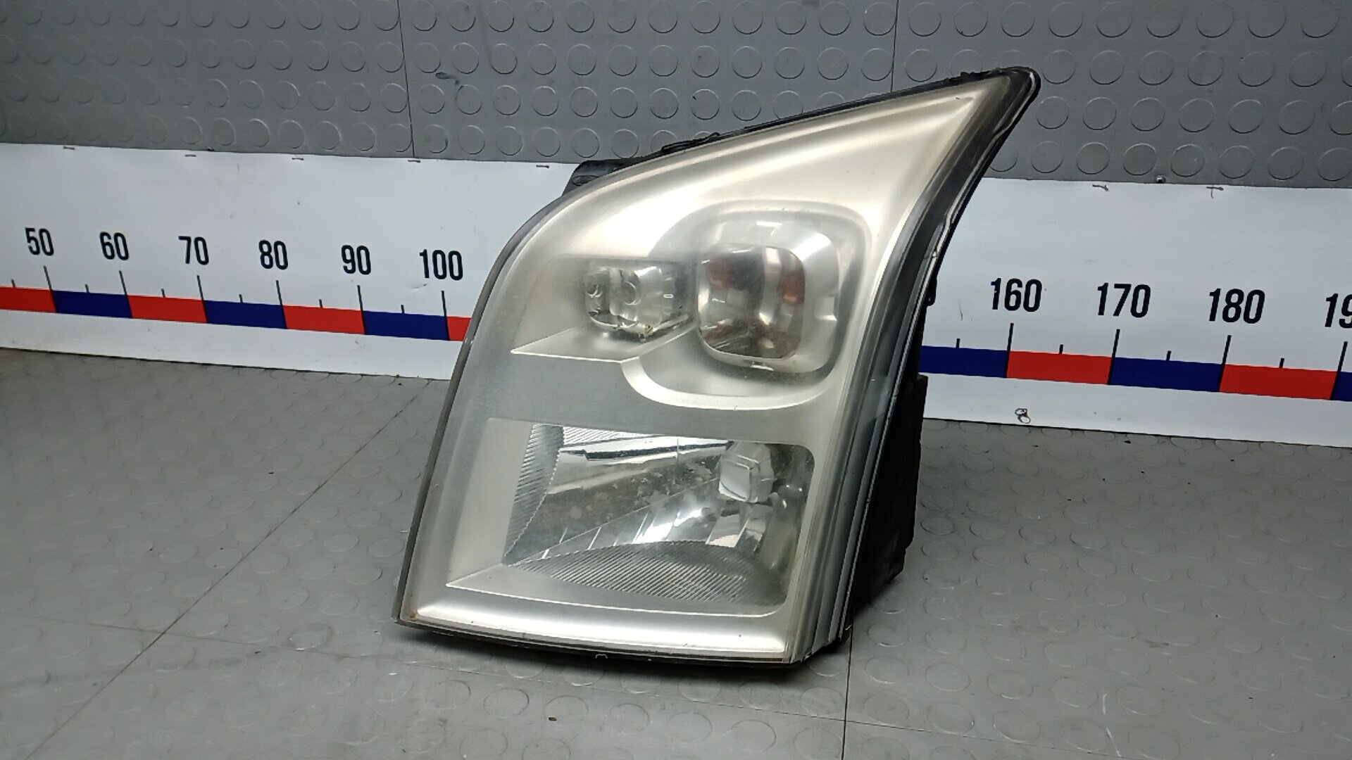 Фара левая FORD TRANSIT 7