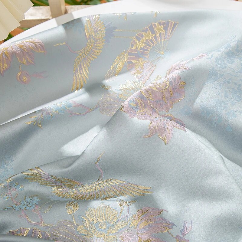 Парчовая вискозная ткань розово-красного цвета для косплея 2