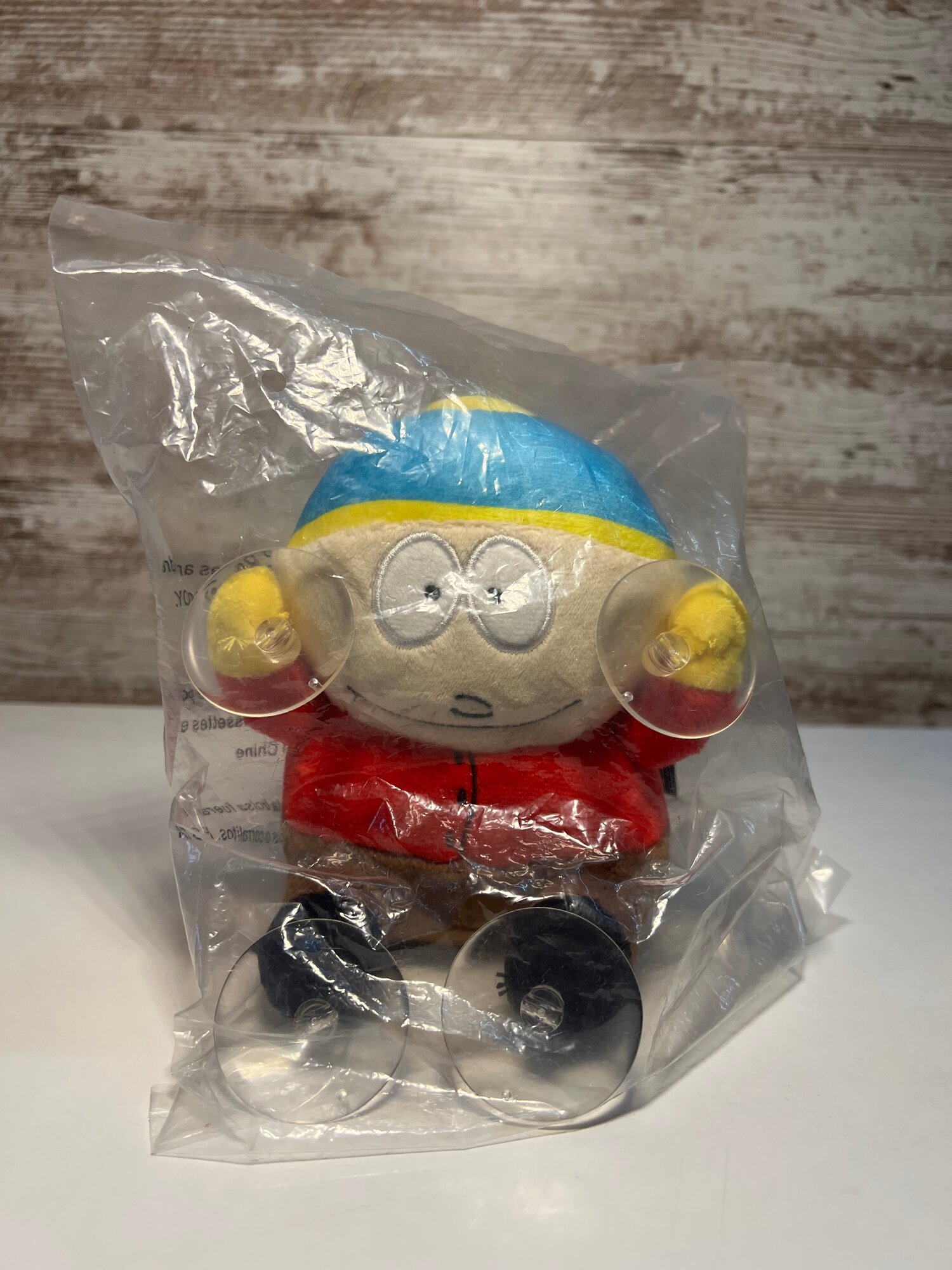 Мягкая игрушка на липучках Эрик Картман, Южный Парк, 17 см от Kidrobot