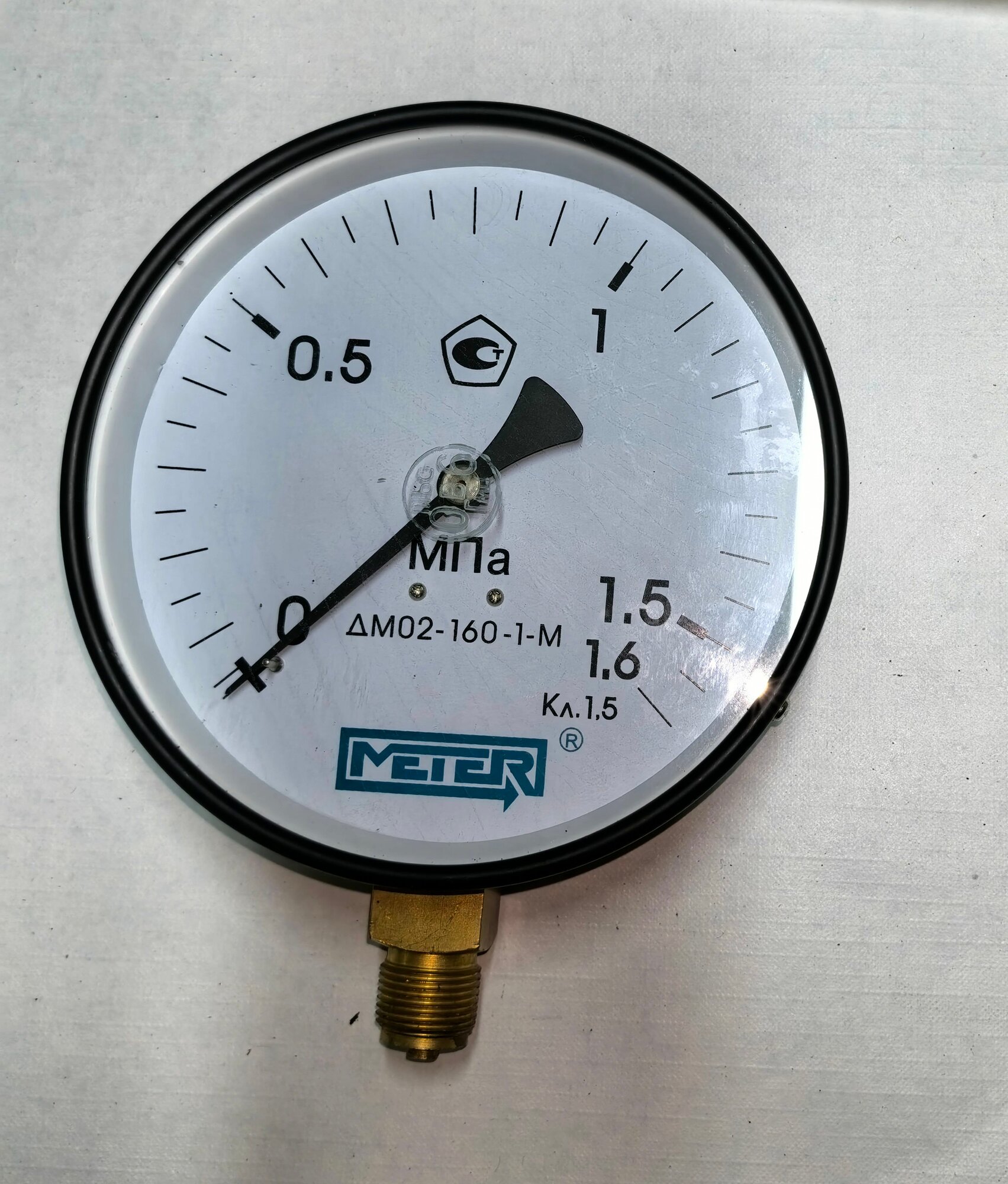 Манометр деформационный типа ДМ02