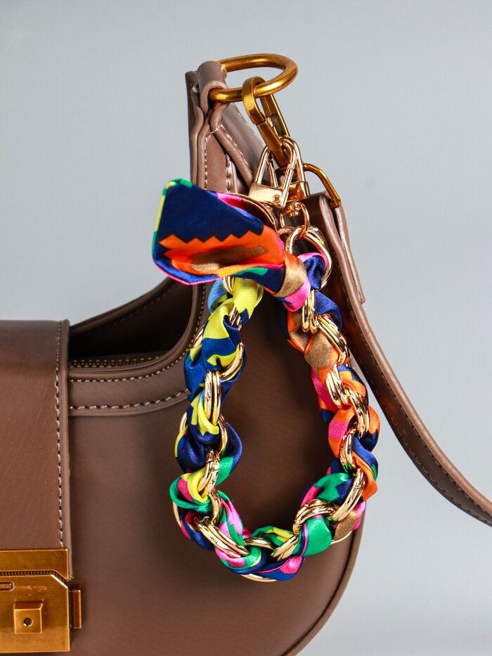 Украшение на сумку