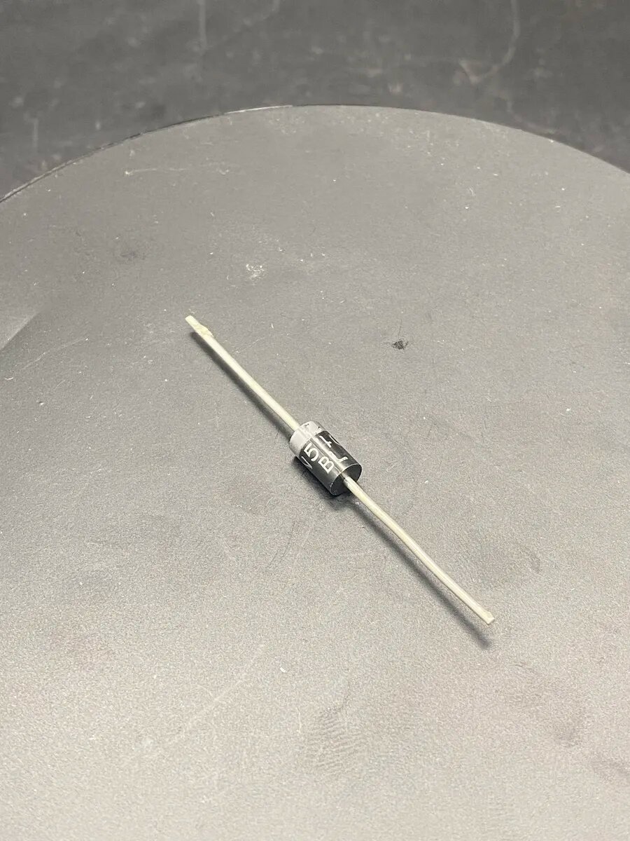 Диод генератора Новое Tesla Technics