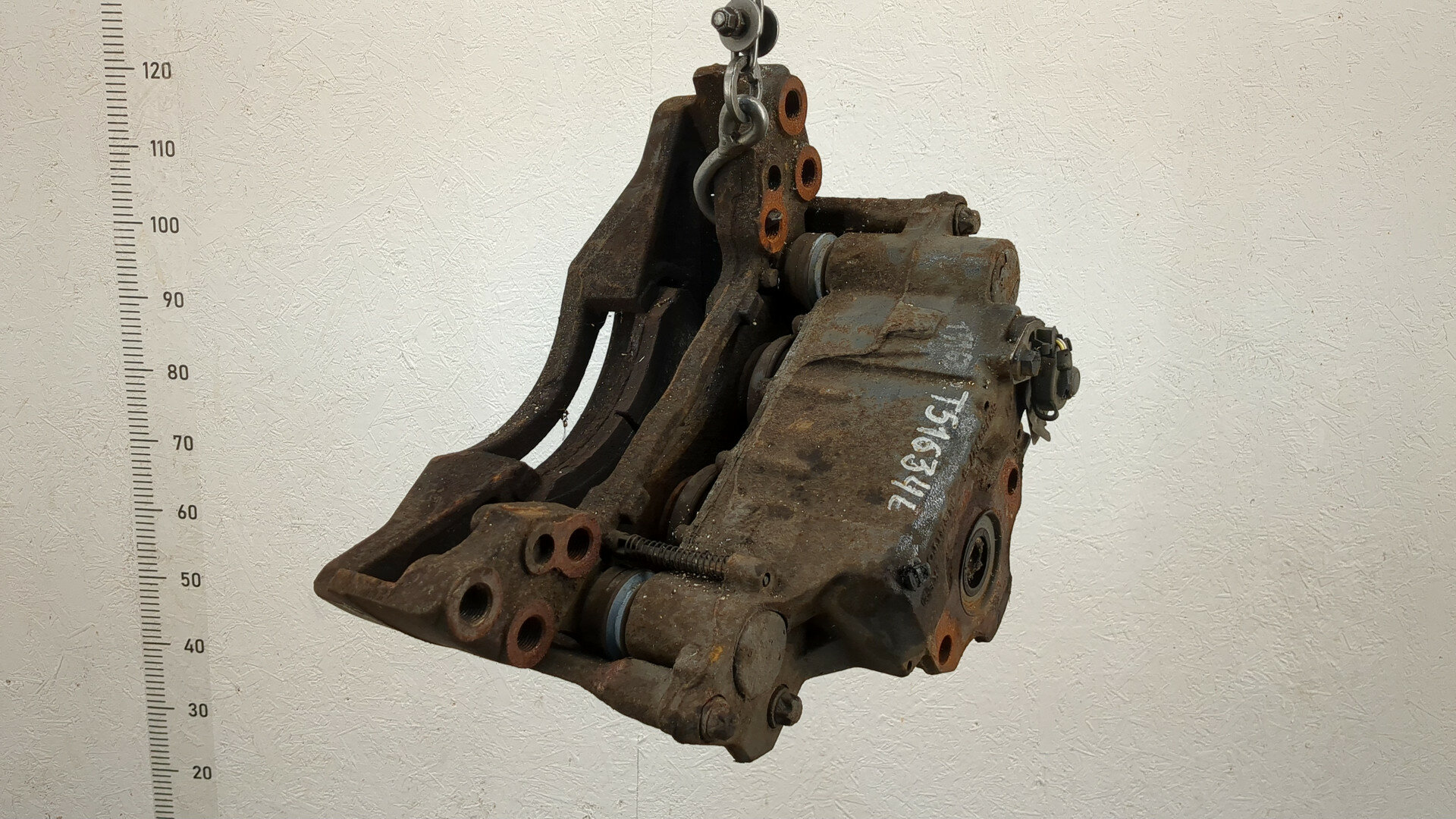 Суппорт левый передний Renault T Б/У