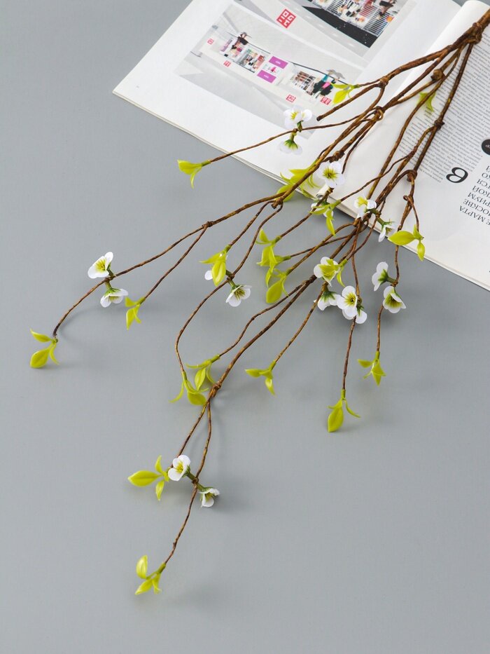 Цветы искусственные "Раняя вишня" 65 см, белый 10902909