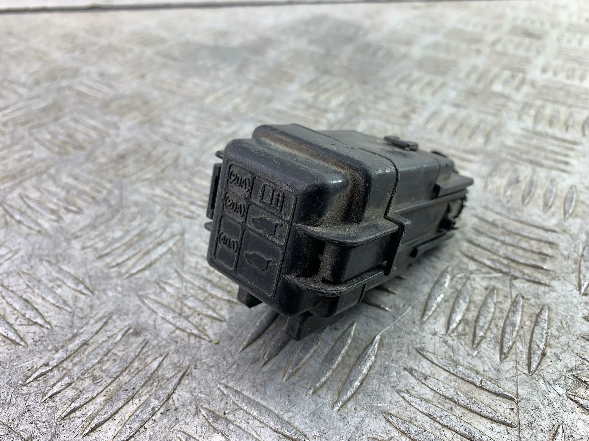 Блок предохранителей Honda Accord 7 (2002 - 2006)