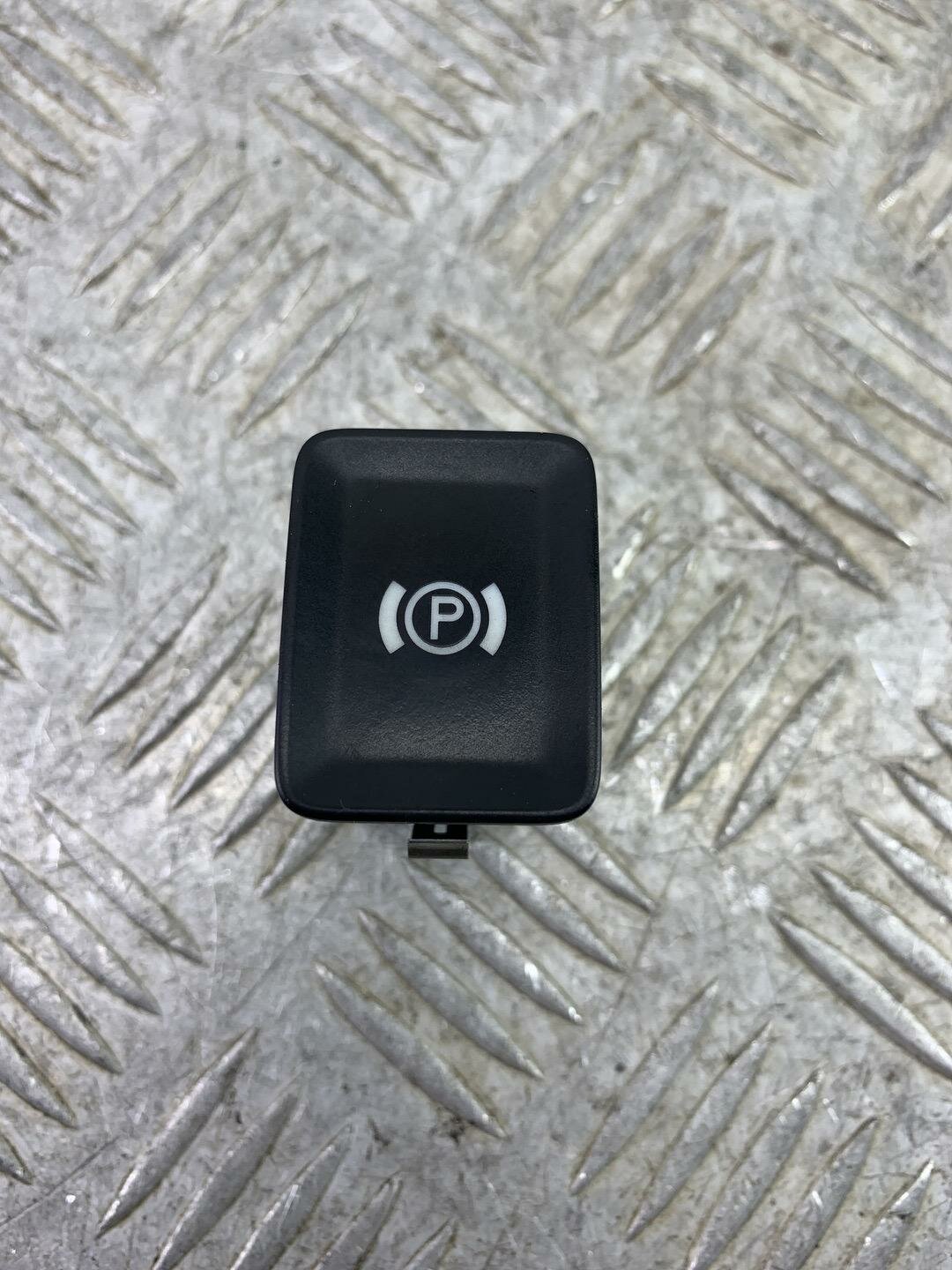 Кнопка ручного тормоза (ручника) Volkswagen Passat B6 2008 3C0927225C